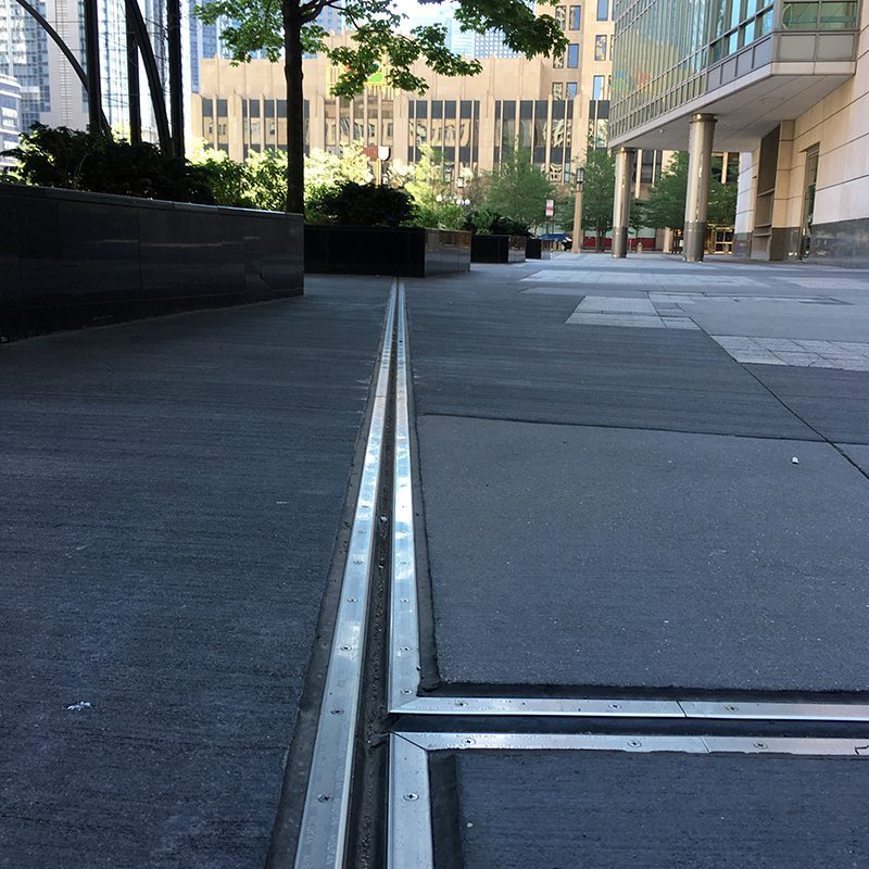 Migutan-FP junta de dilatacion impermeable para cubiertas de plaza y ...