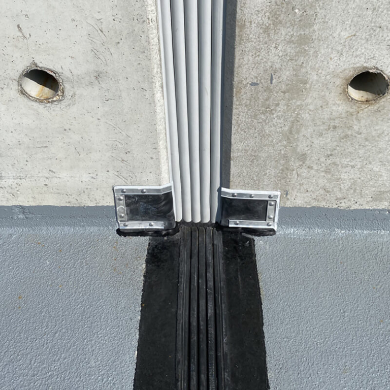 Airport Expansion Joints at Pittsburgh International Parking Deck ...
